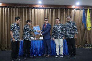 Pembelajaran Tujuh Karakter Undhira “Generasi Muda Melek Hukum di Era Digital” - UNIVERSITAS ...
